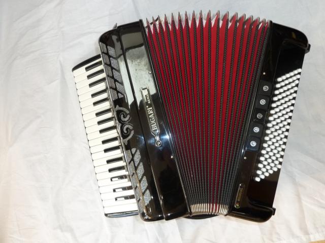 Bugari 2 - The Accordion Shop