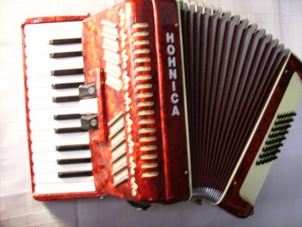 Hohnica 48 Bass Accordion