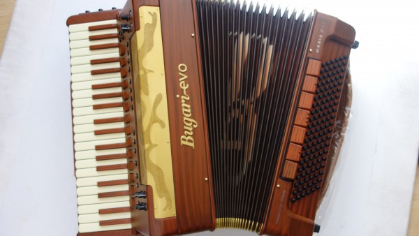 Bugari Evo Haria P41 120 Bass Digital Accordion
