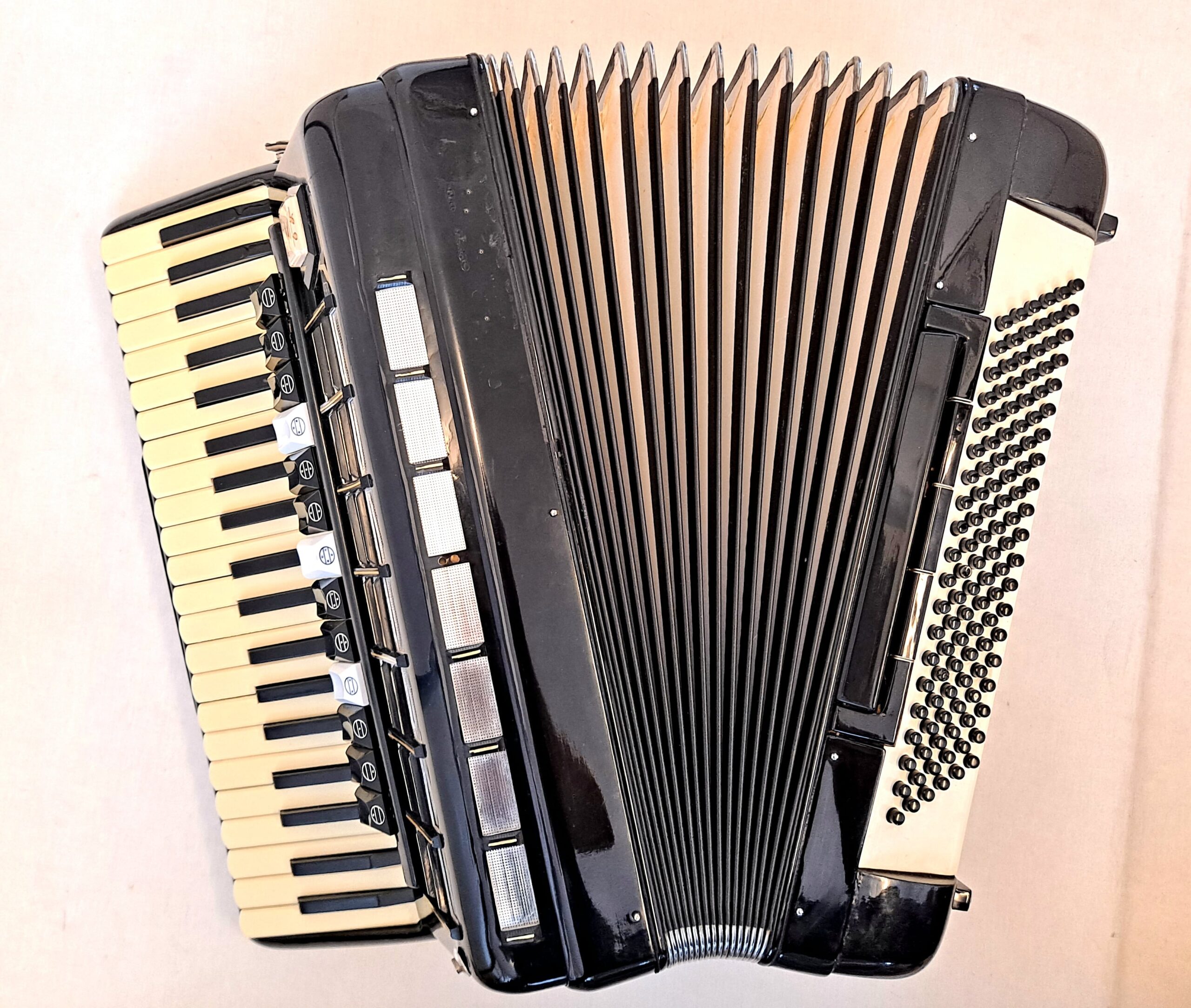 Baile 120 Bass Accordion