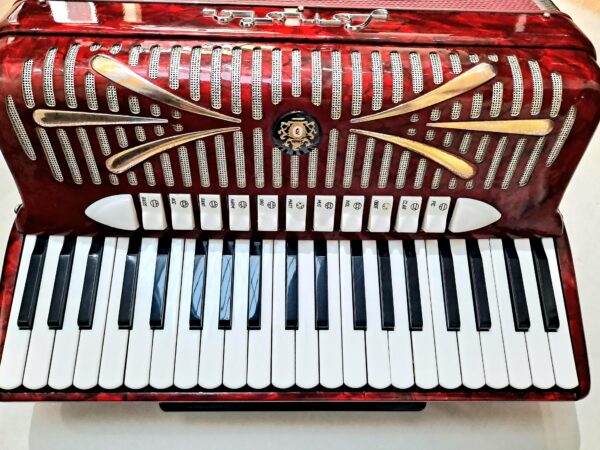 Sonola R460 120 Bass Accordion