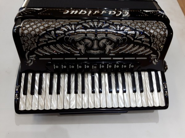 Classique 120 Bass Accordion